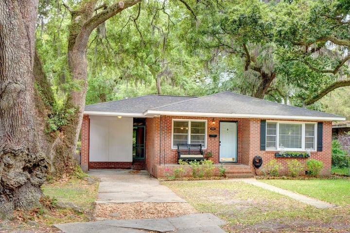 London’s Playhouse (Dog Friendly) - Brunswick, GA