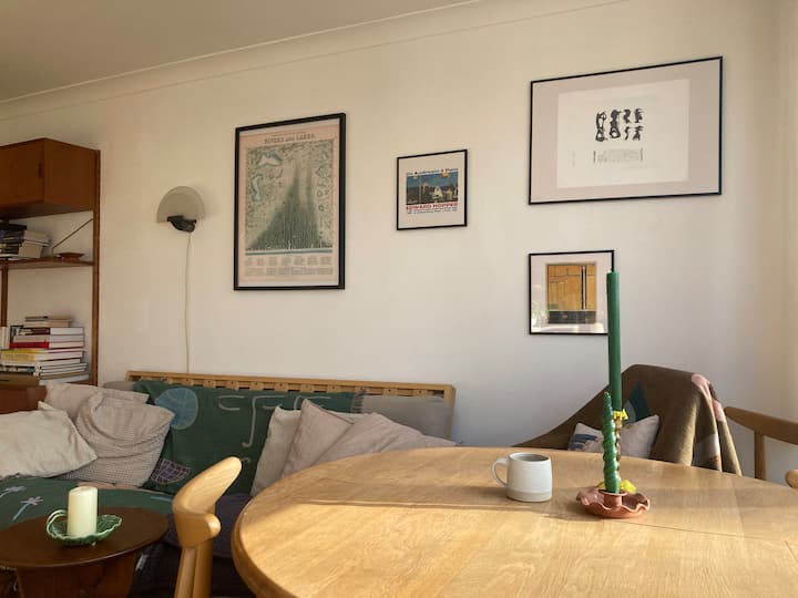 Central Home With Artsy Vibes - Londra