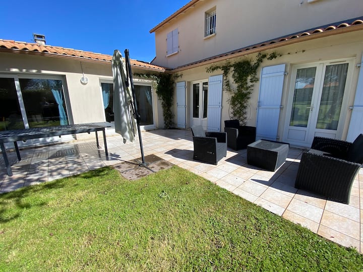 Maison 12 Personnes 5 Chambres Proximité Plages - Royan