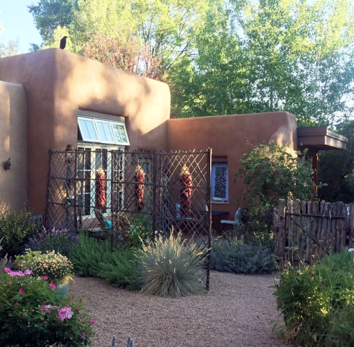 Hidden Treasure In The Heart Of Historic Santa Fe - Santa Fe