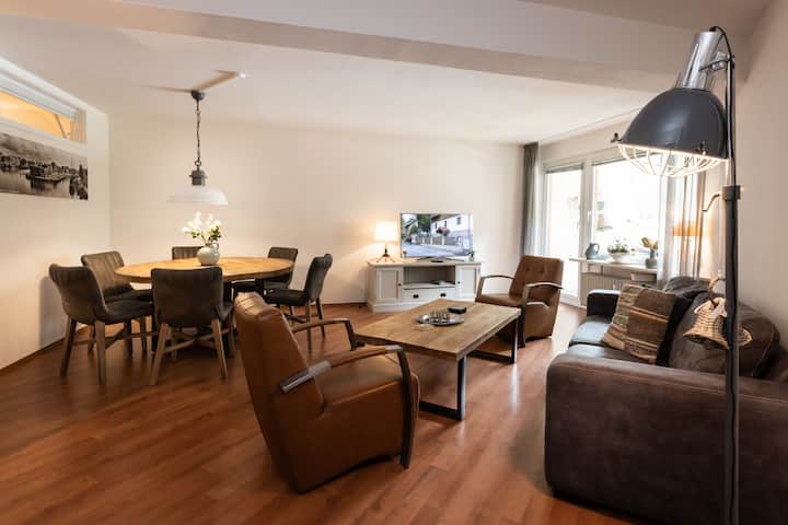 Spacious Family Apartment - Pool & Mountains - Riezlern