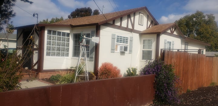 Rolando Village-sdsu District. Old World Charm - Spring Valley, CA