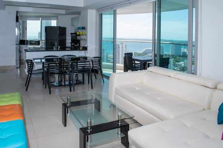 6 Bedroom Oceanfront Modern Condo - Cartagena