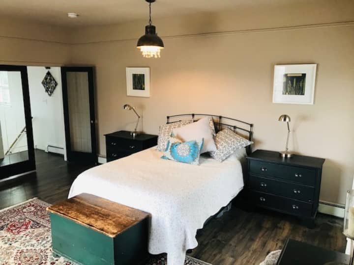 Walkable Marquette Town House - Marquette, MI