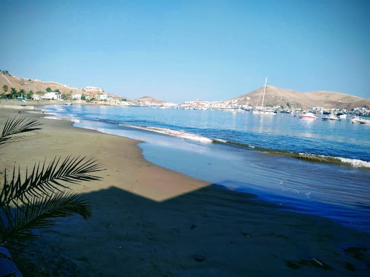 Playa Chilca Holiday Rentals & Homes - Chilca, Peru | Airbnb