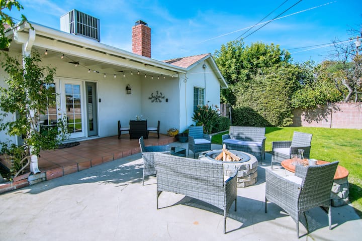 Socal Sun! Massive Yard, Bbq, Fire Pit & More - Chatsworth - Los Angeles