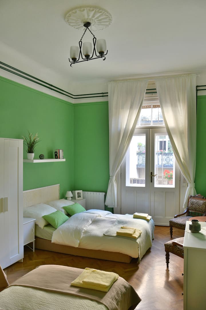 95m2 | 2 Balconies+early Check-in & Late Check-out - Budapest
