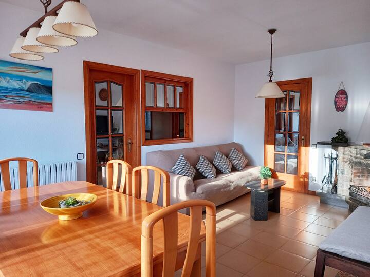 Habitacion Individual En Casa Familiar Con Vistas - Catalogne