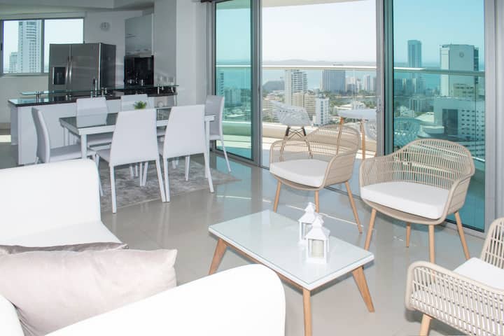 Modern Oceanfront 3 Bedroom 3 Bathroom - Cartagena, Colombia