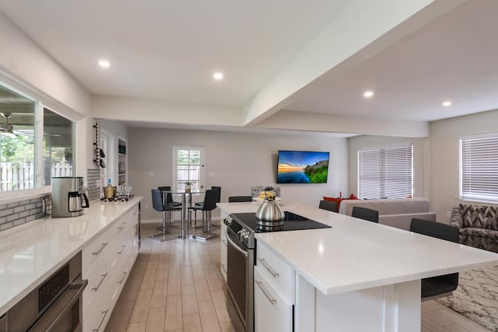 The Clematis - Entire House - Sarasota, FL