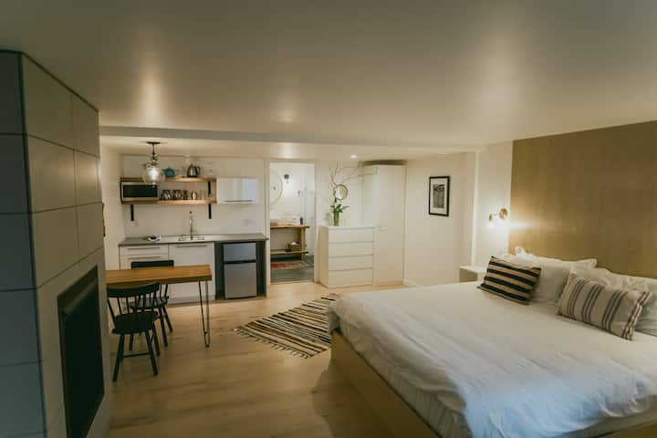 Private Guest Suite 1, Ucluelet Ocean Front - Ucluelet