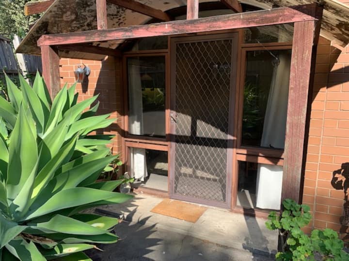 Retro Guesthouse Garden-villa. Free Car Space+wifi - Melbourne