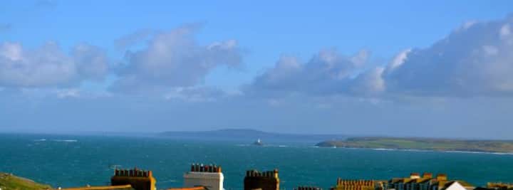Driftwood, Sea Views Parking. St Ives. Sunny Patio - St Ives