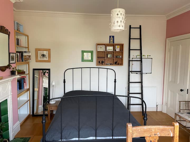 Quiet, Sunny Room, 15 Mins To Beach. - Hastings