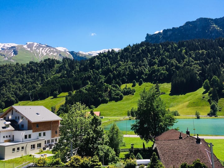 Wohnung Mit Traumhafter Aussicht üBer See & Berge - Engelberg
