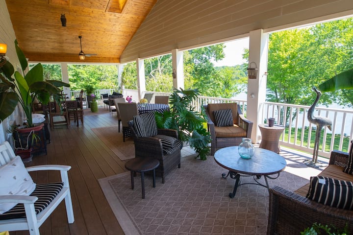 Plentiful Views - Lakefront - Lake Anna, VA