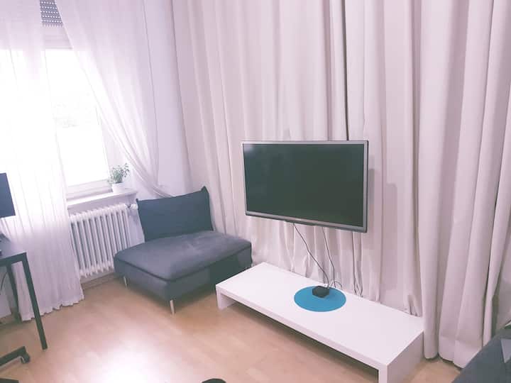 Schönes Zimmer In Beliebten Und Ruhigen Lage - Kassel