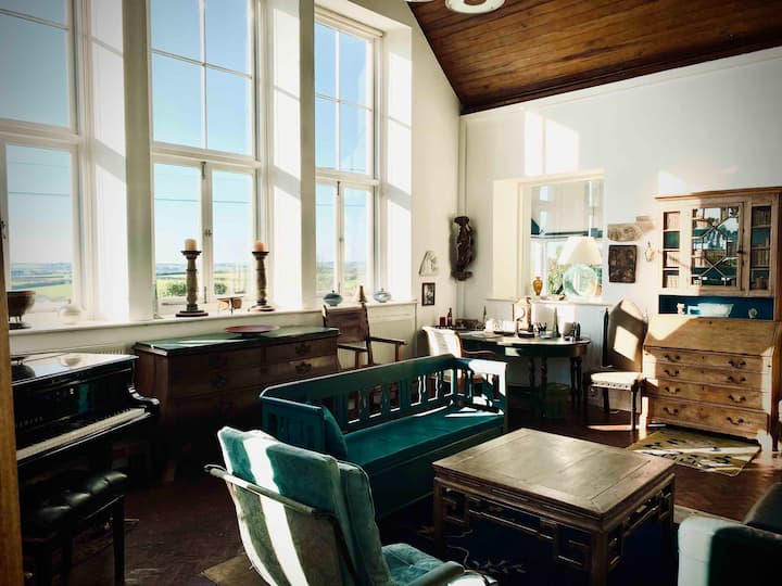 Iconic Artist’s Retreat -  Dutch Tub / Pizza Oven - Penzance