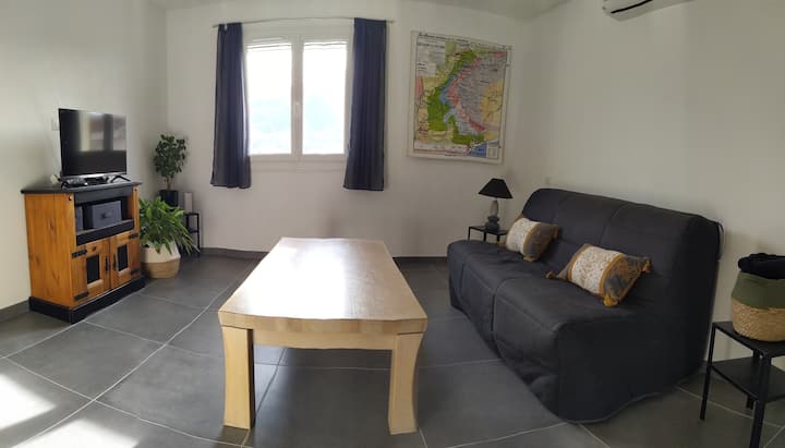 Appartement Climatisé, Piscine, Terrasse, Parking. - Nyons