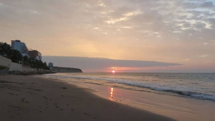 Confortable Departamento Cerca De La Playa - Manta