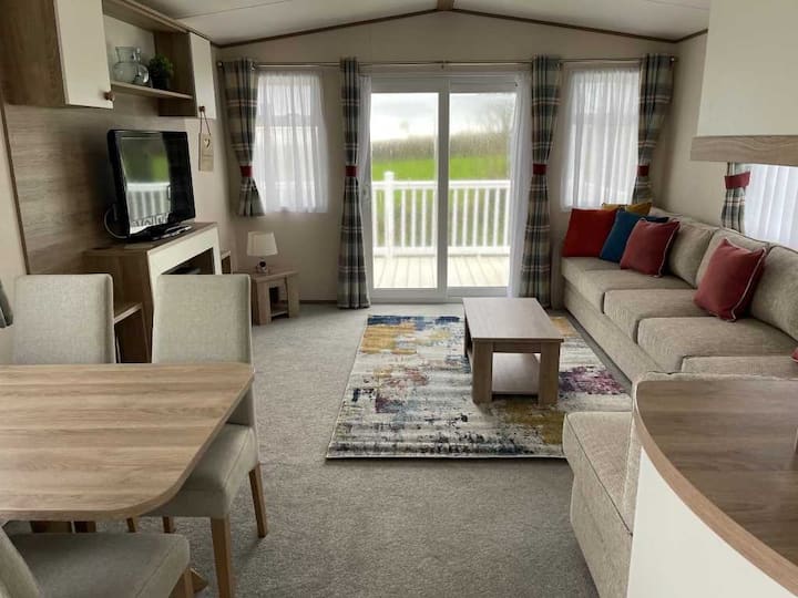 Our Daffodil Pet Friendly Holiday Home @ Lufflands - Holsworthy