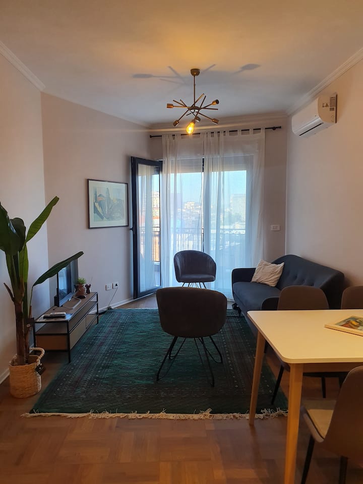 Apartment In The Heart Of Tirana - Tirana
