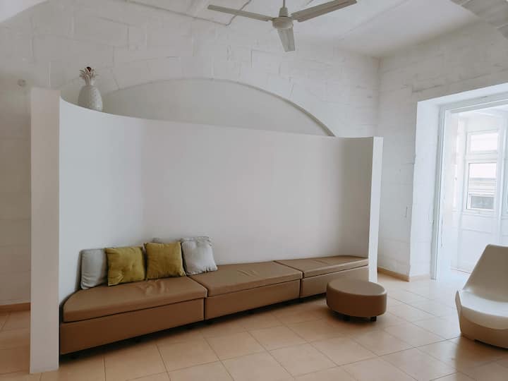 Valletta Comfortable, Two Bedroom Apartment - La Valeta