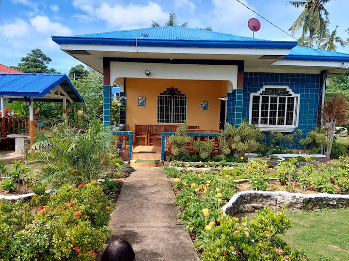 Percy's House Is Cozy, Relaxing And Private. - Panglao