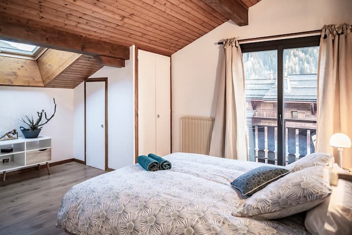 Le Grand Bornand Vue Sur La Chaine De Aravis! - Saint-Jean-de-Sixt