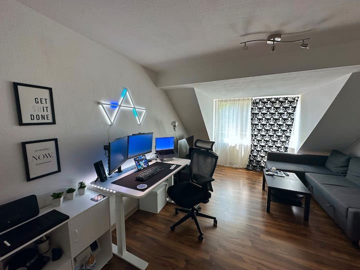 Top Floor Apartment With Home Office & Fast Wifi - Hamburg