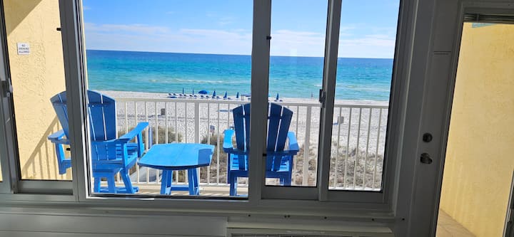 Anchors Away!  Private Balcony Right On The Beach! - Floride