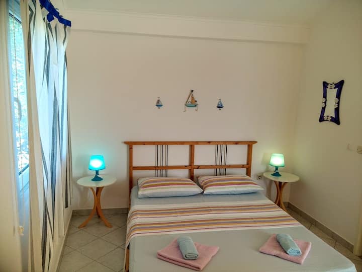 Ribareva Kuća 18m Plaža Studio Apartman 2+1 Osobe - Vela Luka