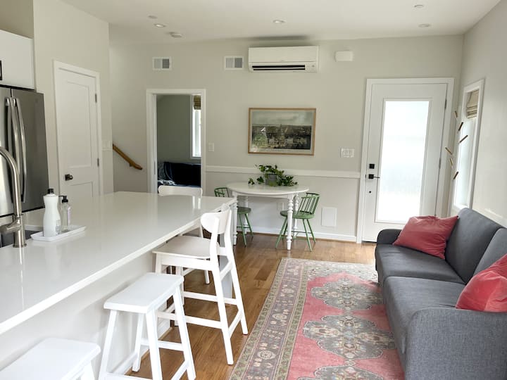 Au Park/little House - Bethesda, MD