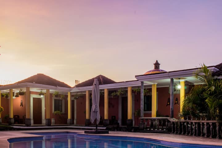 Casa Para 12 En Hacienda La Alhaja - Guatemala