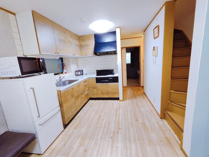 Newly Renovated Room, 2 Toilets 2 Bathrooms - Shinjuku Station