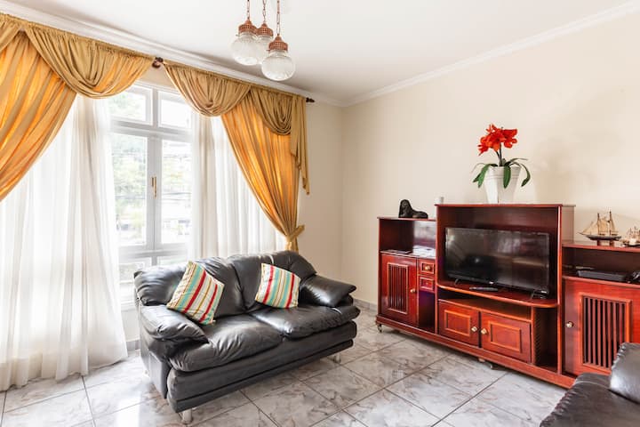 Aconchegante: Familia E Pet 8 Min.á Pé Até A Praia - 산투스