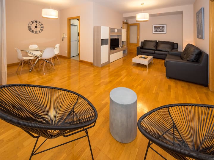 Espacioso Apartamento En Yamaguchi - パンプローナ