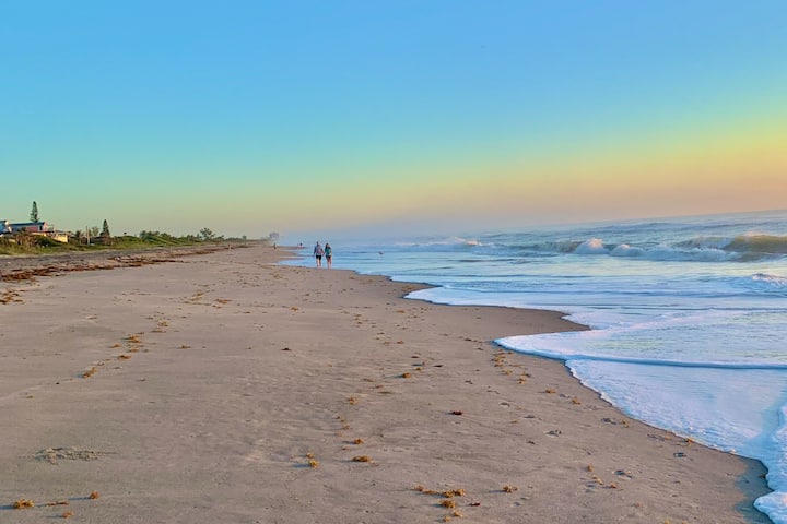 *Beach 500ft!*bikes*walkable Island Town*views On St - Melbourne Beach