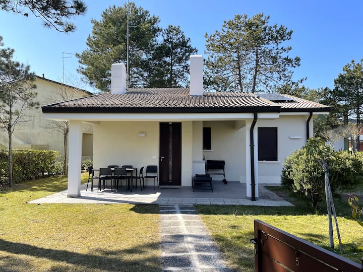 Casa Vacacional Con Un Jardín Grande Y Piscina - Véneto