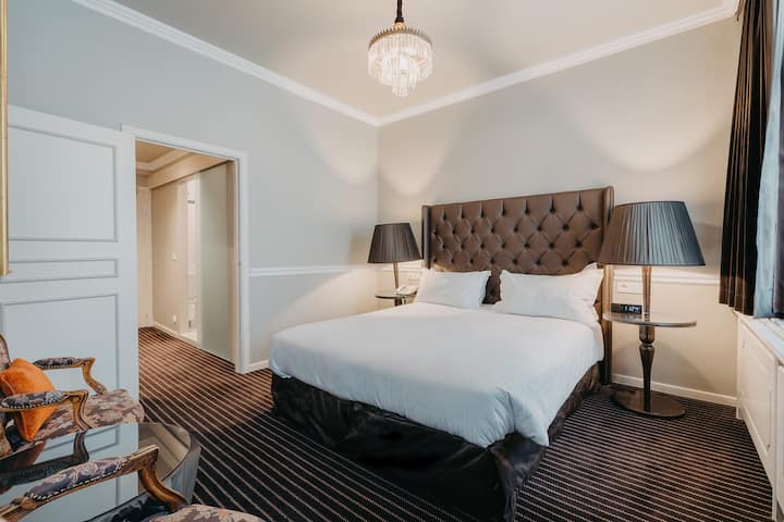 Chambre Pour Deux Dans Un Hôtel Particulier - Bruselas, Bélgica