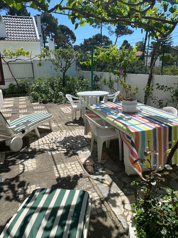 Fonte da Telha Holiday Rentals & Homes - Fonte da Telha, Costa da ...