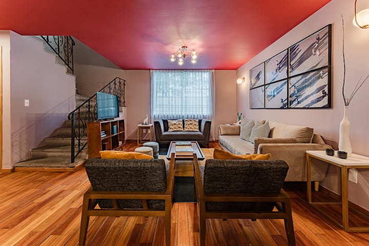 Spacious Hillside Home With Patio Near Polanco - Mexico City