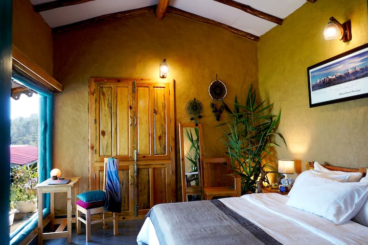 Almora, Mohan's Mud Houses, Kasar Devi, Binsar Rd. - Binsar