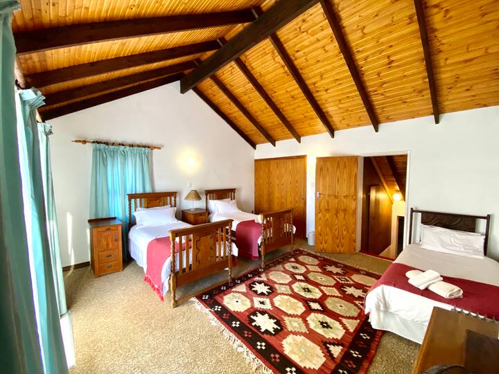 Cozy Double Story Unit - Bloemfontein