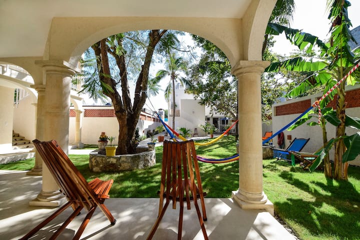 Spacious Family Room With Beautiful Garden View - Cozumel