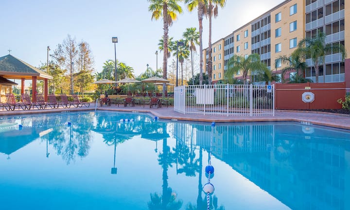 Outstanding 2 Bedroom In Sunny Orlando Near Parks - Orlando