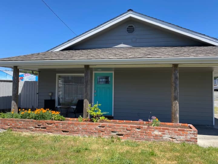 Sweet Retreat 1-bedroom House Close To Beach - San Juan Islands, WA