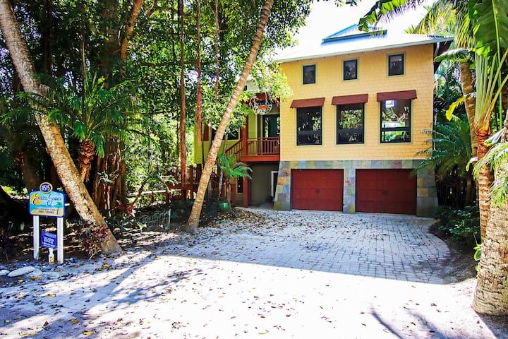 Luxurious Captiva Retreat 5br / 6ba 3 Kings - Captiva, FL