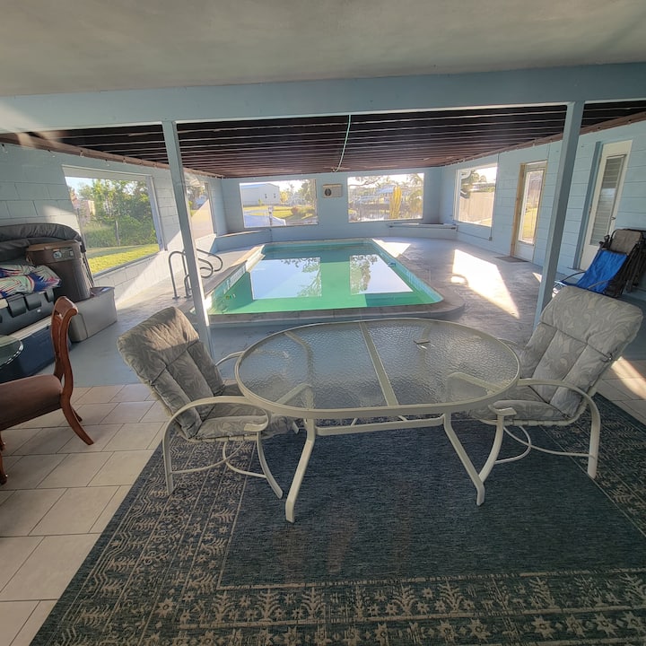 Welcome To The Port! Come Dock Your Boat... - Port Charlotte