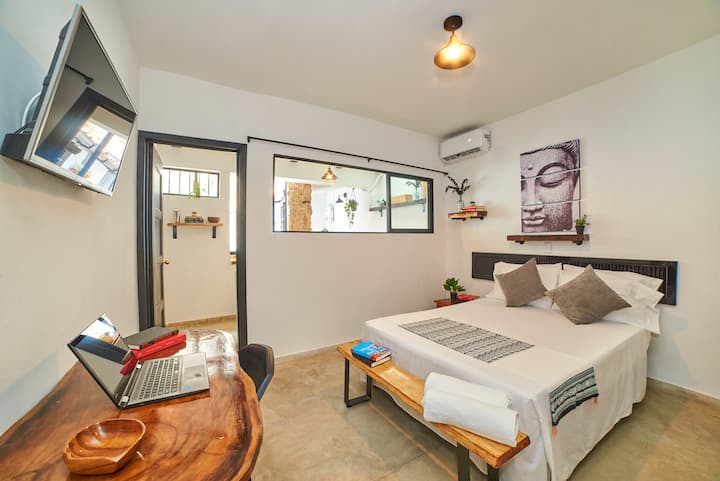 Conveniently Located Charming 1br W/ Private Patio - Cali